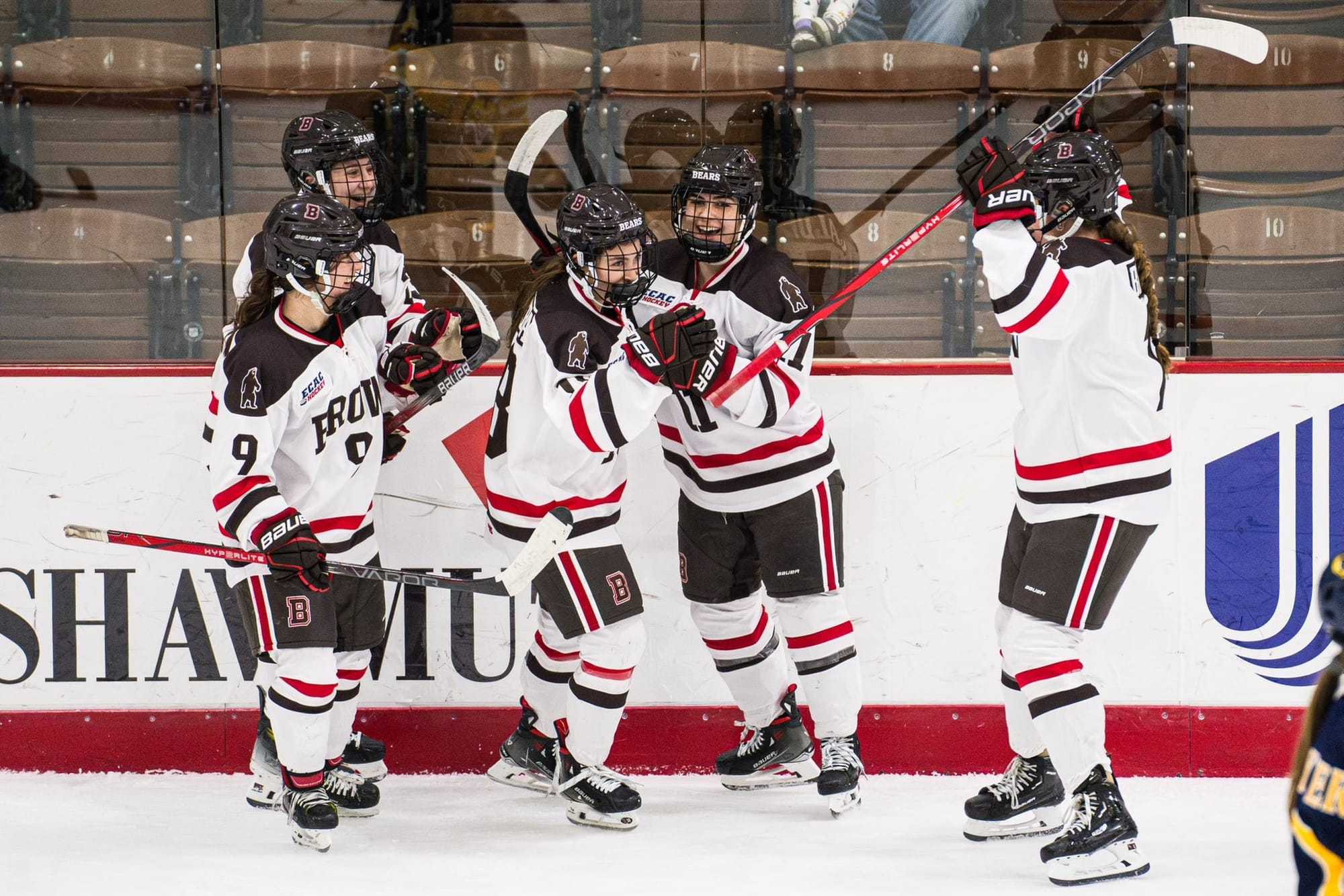 NCAA Roundup: A Michigan Goal! Plus an Upset at Clarkson, Huge Wins in ...